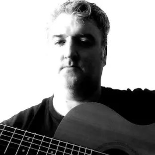Col Patterson – Irish Musician and Songwriter – Logan Sounds Off