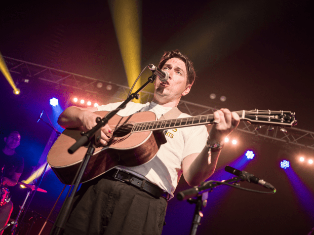 Charles Hendy – The Mary Wallopers and more! – Logan Sounds Off